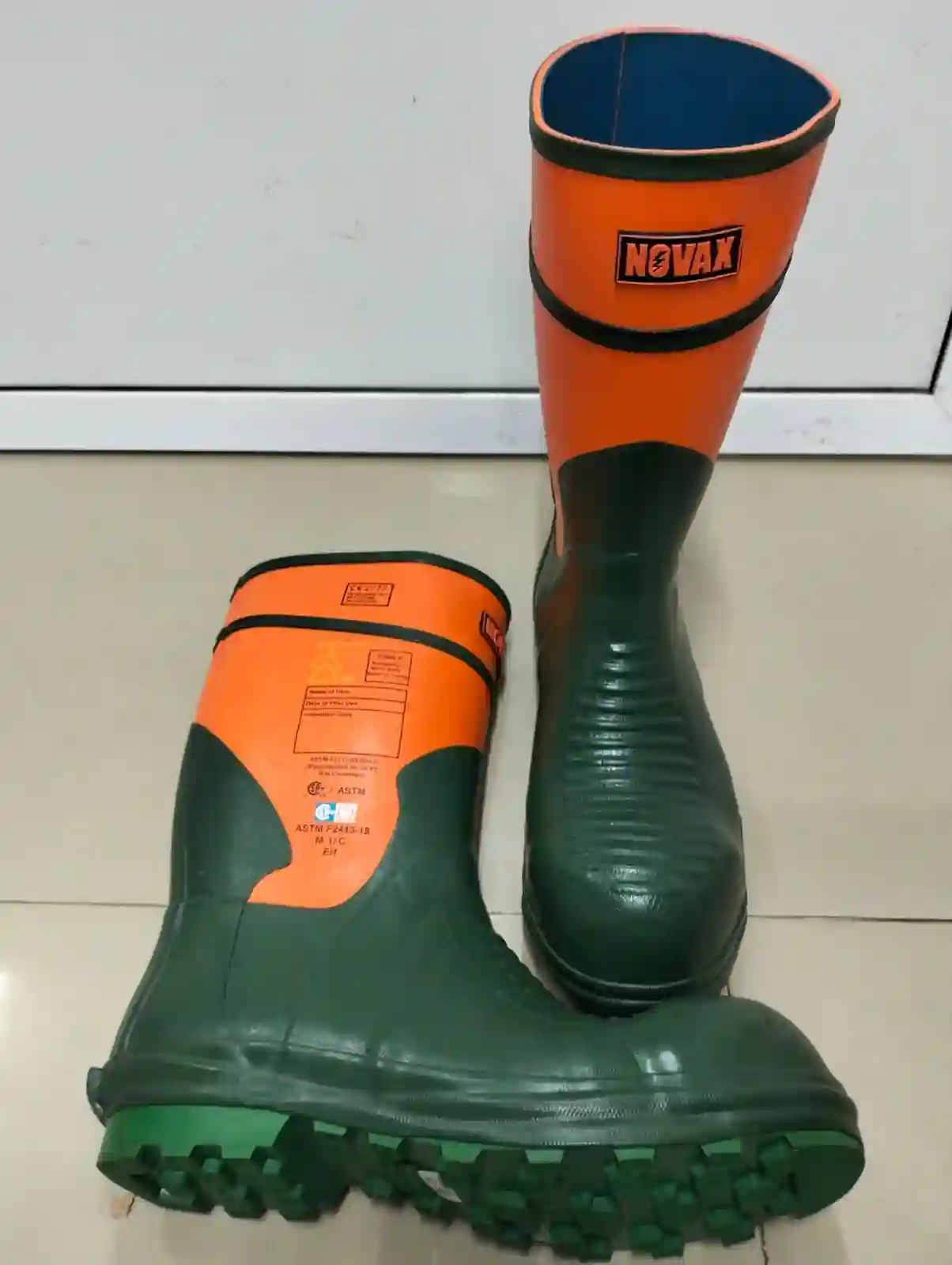 High-Voltage Dielectric Safety Boots | Bombay Tools - Durable ...